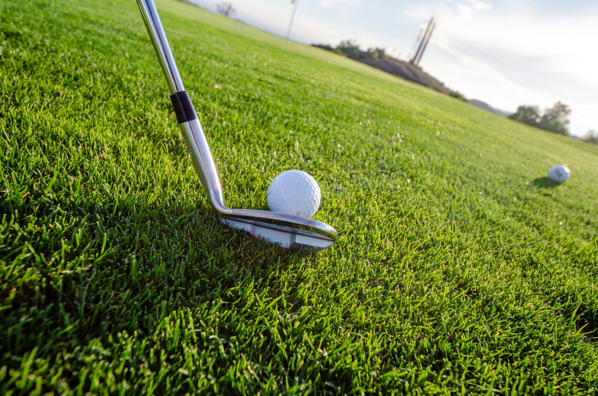 5 Tips to Avoid Wrist Pain in Your Golf Swing - B's Chiropractic